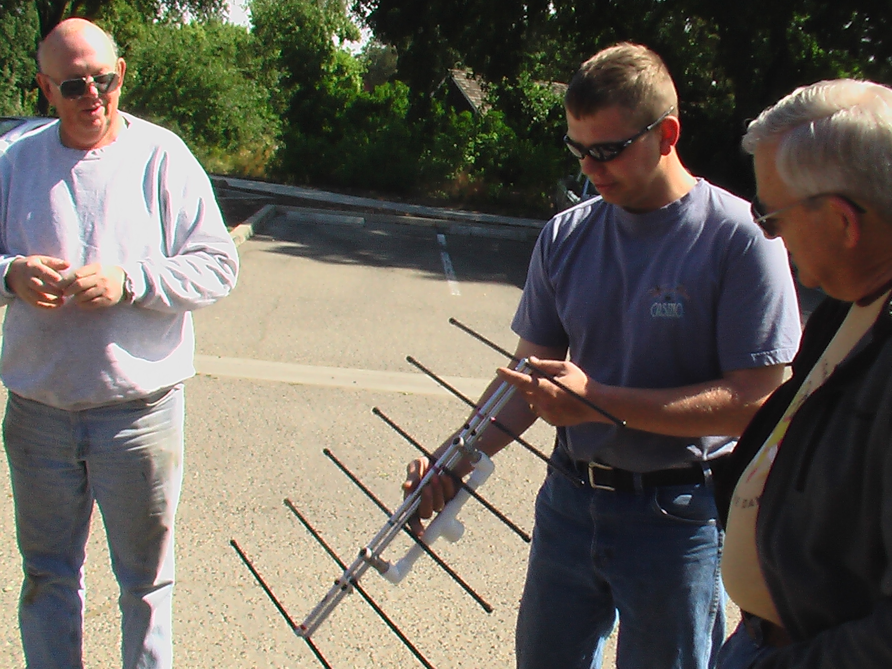 HAM+RADIO+CLUB+2010+003.jpg | Tulare County Amateur Radio Club